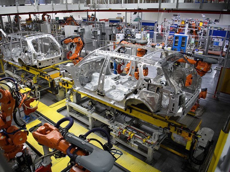 Jaguar Land Rover to move Discovery production to new Slovakia plant ...